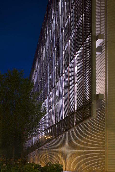 Georgia Institute of Technology, Marcus Nanotechnology Research Center ... Georgia Institute of Technology, Marcus Nanotechnology Research Center ...
